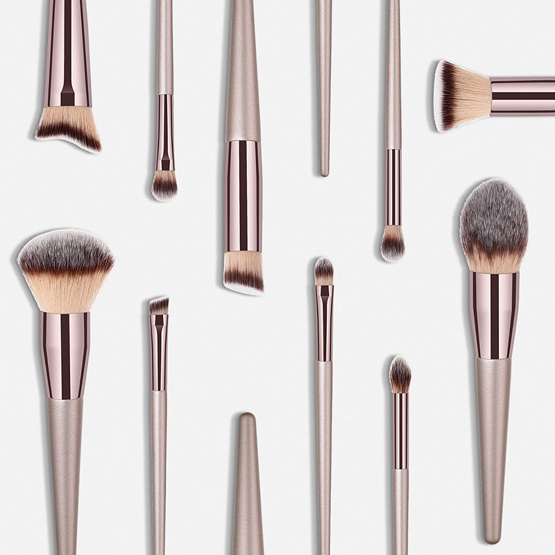 Brushes + Sponges – NetBoxx Cosmetics